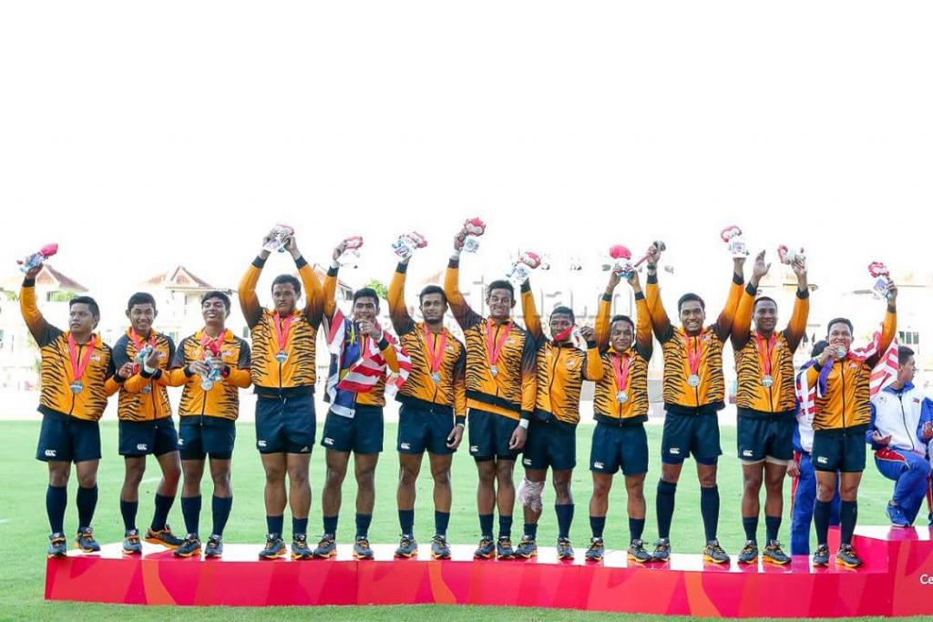 Tak ikut rakan2 mulai latihan, pemain ragbi negara jadi ‘frontliner’ di ...