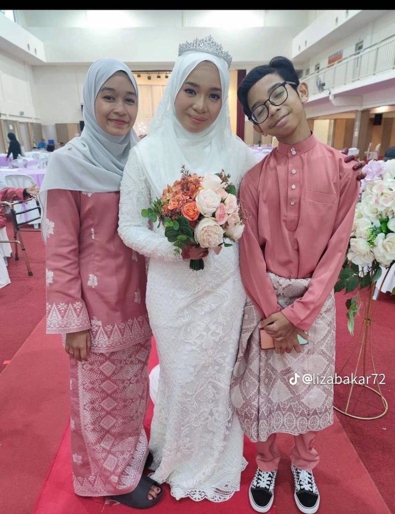 Remaja 14 tahun jadi wali, berjurai air mata nikahkan kakak sulung