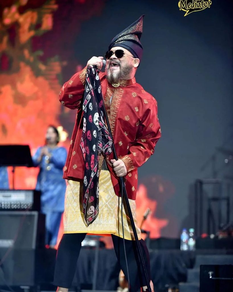 Akui gengster & pukul bini, Awie tanya yayasan 'tak menyesal ke lantik ...