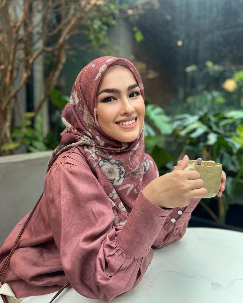 "Hanya orang yang matang boleh melaluinya"- Elfira Loy kongsi tips kahwin muda