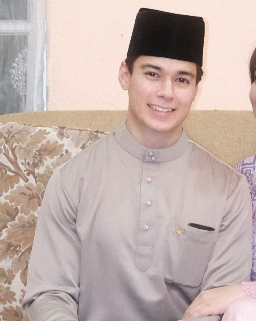 Meski 'crop' gambar, netizen dapat hidu Janna Nick & Dini Schatzmann ...