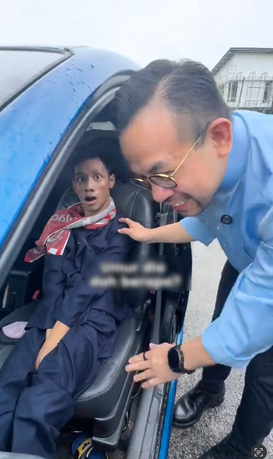 Steven Sim hadiahkan pemuda OKU Ipad, penuhi hasrat untuk bertemu